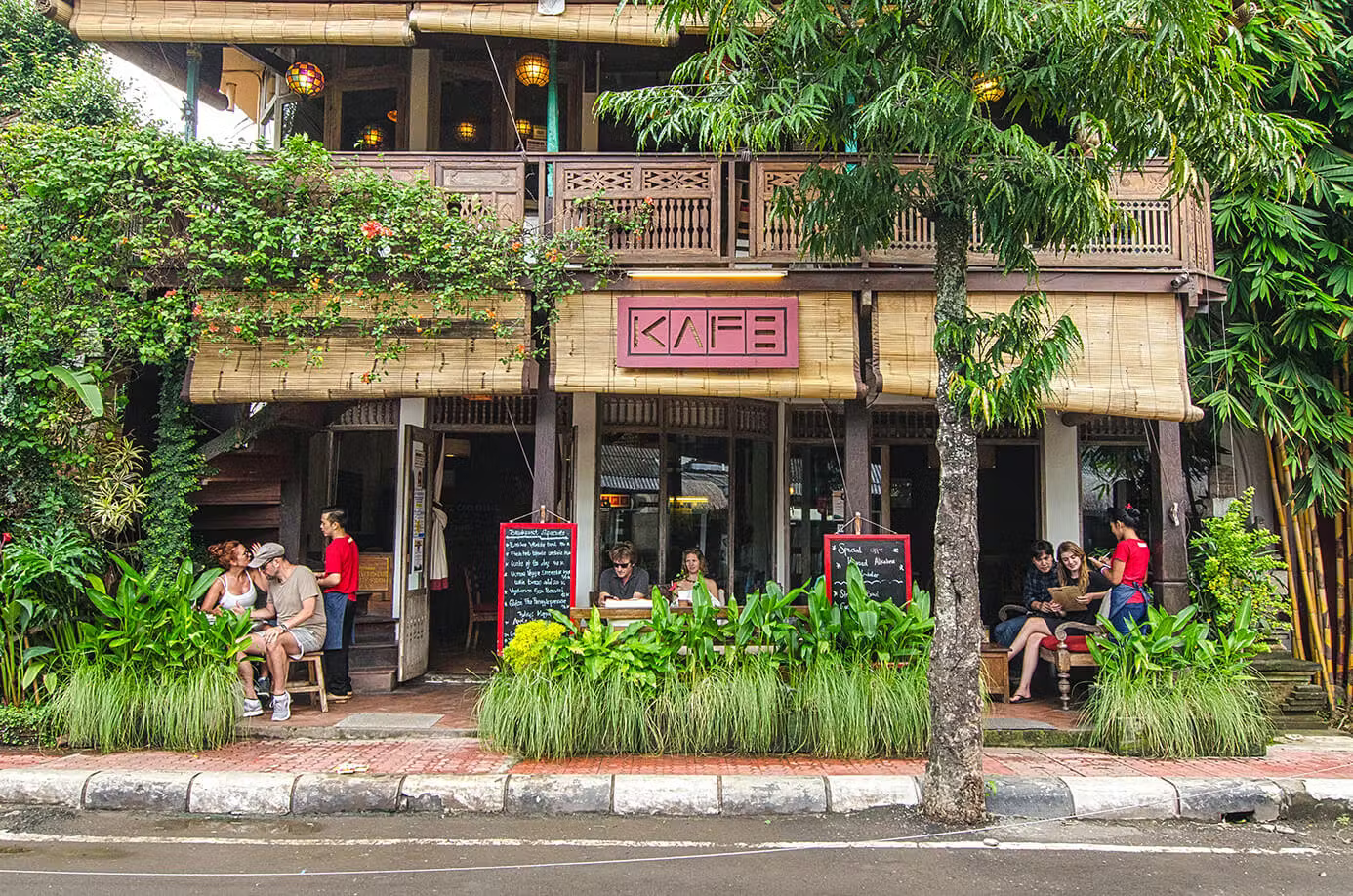 What Are the Best Streets in Ubud for Restaurants? Full Guide
