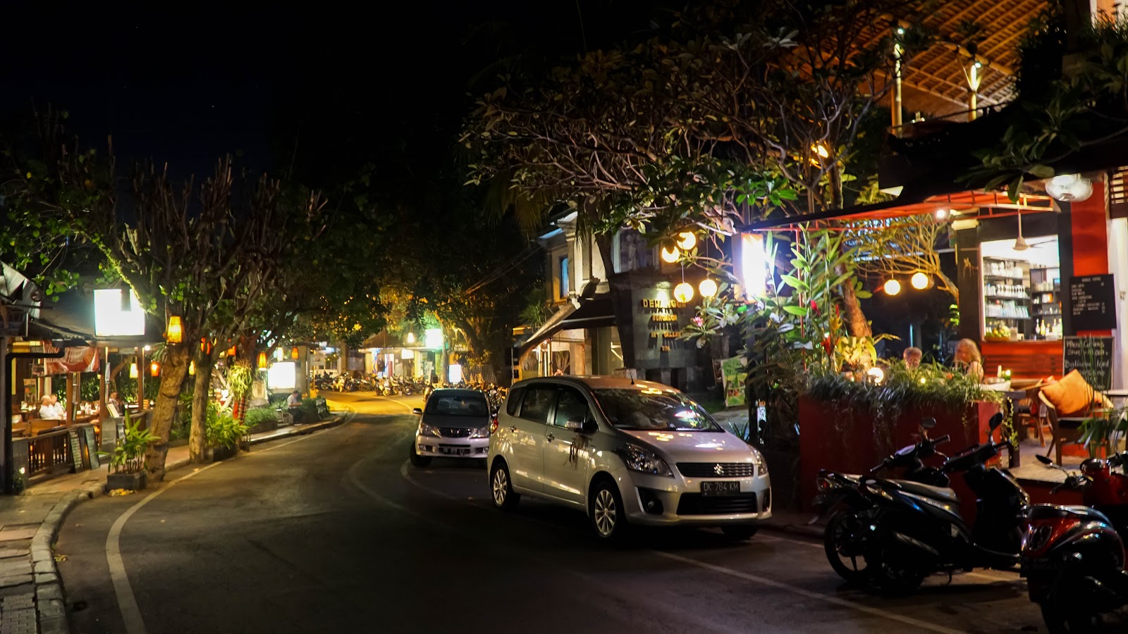 What Are the Best Streets in Ubud for Restaurants? Full Guide